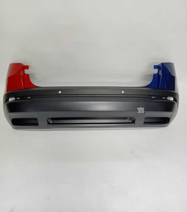 Škoda Karoq 57A předfacelift / nárazník zadní / 4x otvory pro parkovací ...